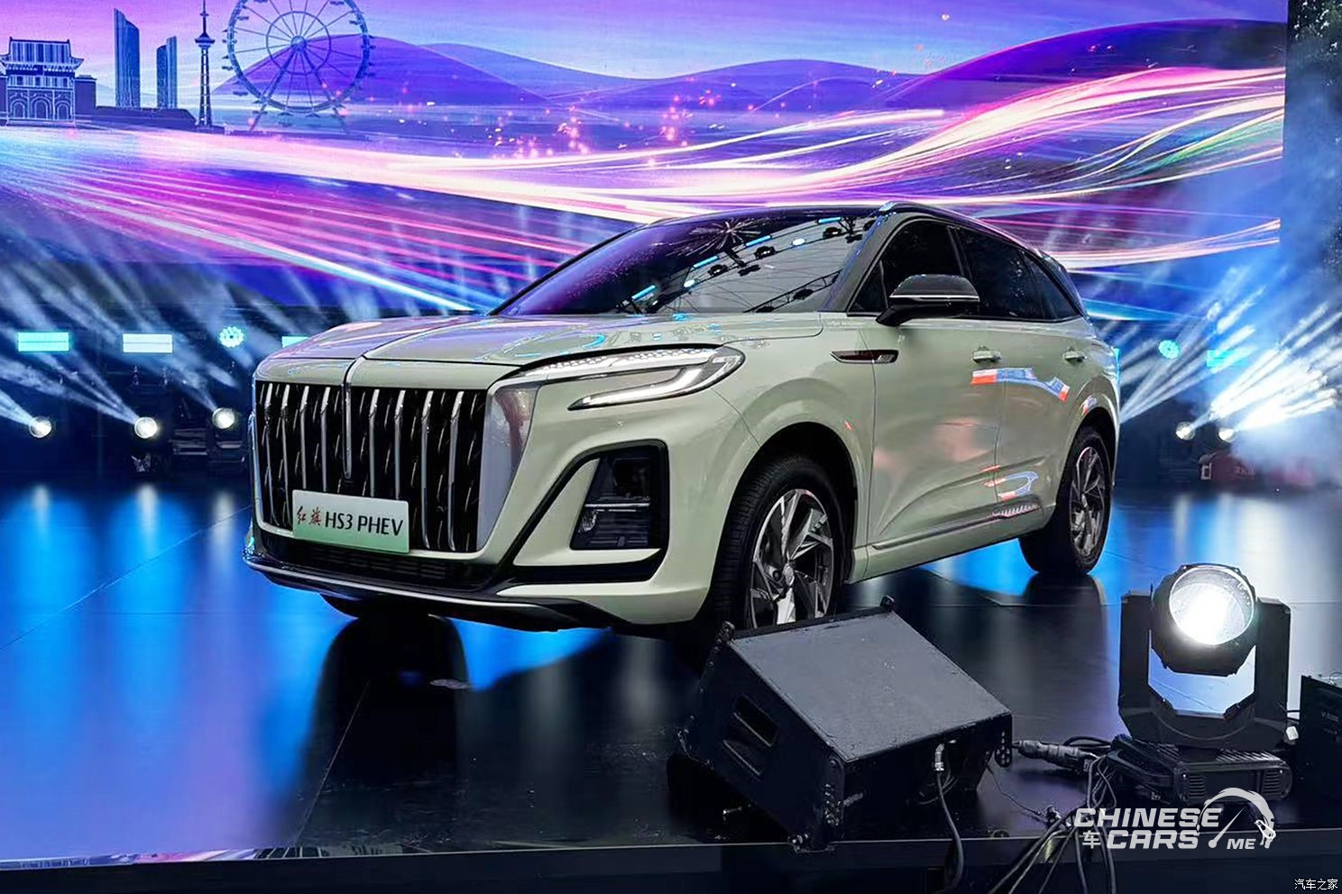 هونشي HS3 PHEV الهجينة بسعر 139,800 يوان (74,701 رس) في الصين وتصل إلى ...